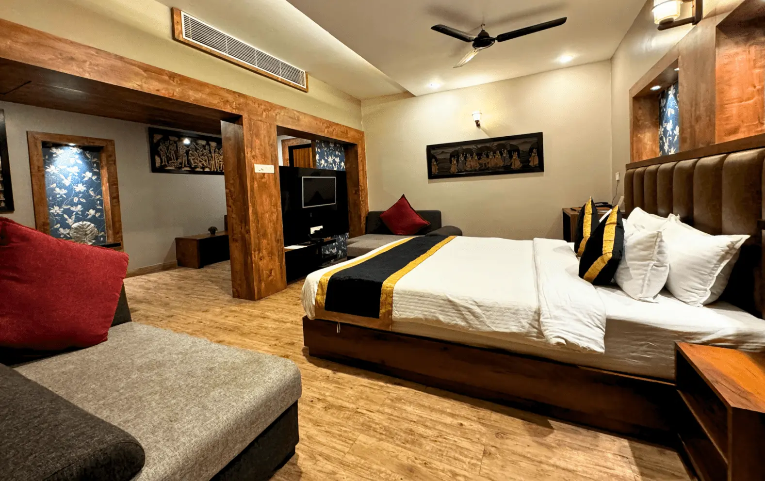 Hotel Runway Inn Best In Varanasi Near Banaras Airport